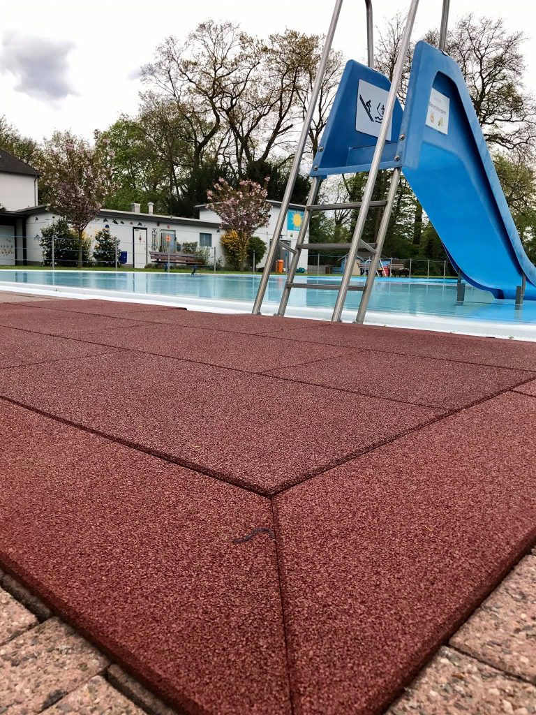 Freibad Kaiserswerth - Flossen weg e.V. - Schwimmbad Düsseldorf Nord